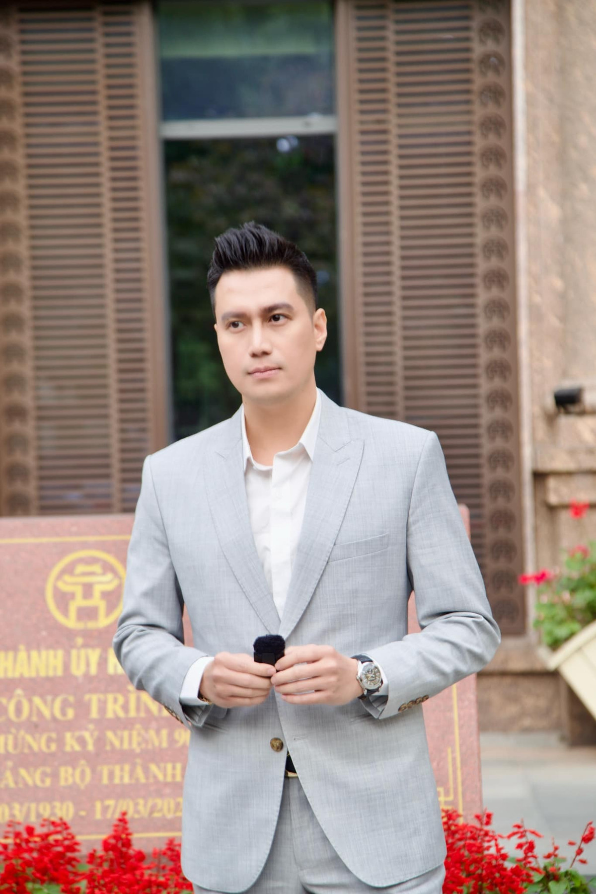 Biệt thự lộng lẫy như cung điện của diễn viên Việt Anh | Báo Tri thức và Cuộc sống - TIN TỨC PHỔ ...