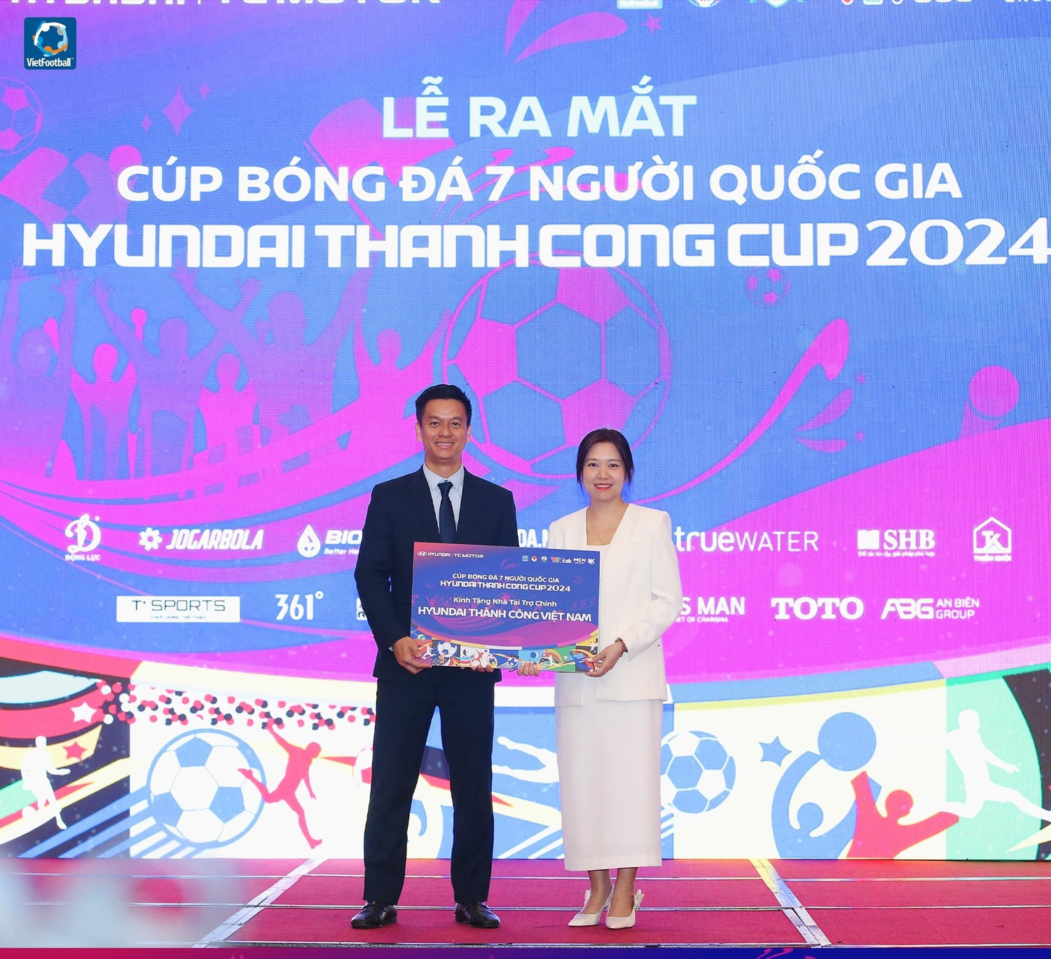 Số CLB kỷ lục dự giải bóng đá 7 người Quốc gia 2024 | Báo Tri thức và ...