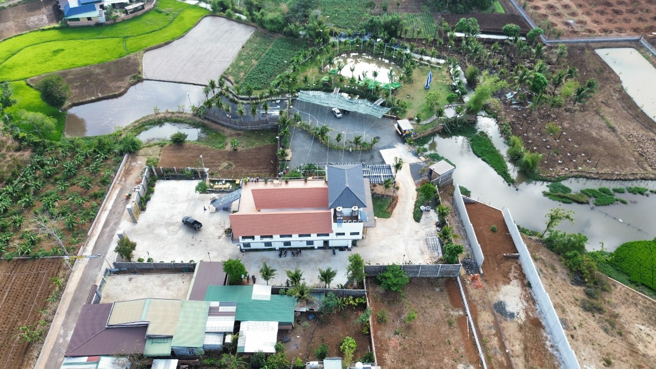 Xử lý công trình có nhiều hạng mục trái phép ở xã Ea Kao | Báo Tri thức ...