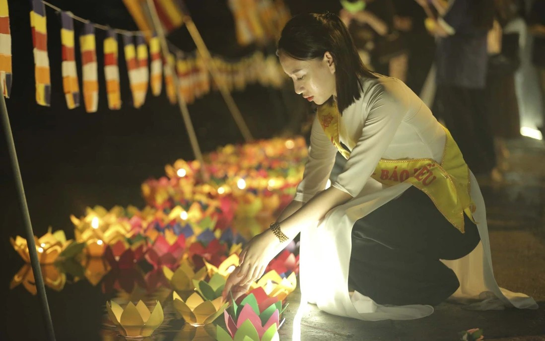 Vu Lan, a sacred festival in the hearts of Vietnamese people, is a day ...