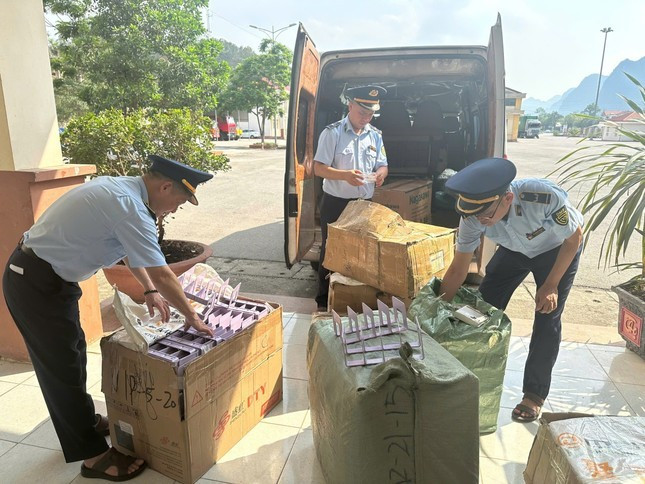 Đề xuất đình chỉ quảng cáo với KOL, KOC tiếp tay hàng giả | Báo Tri thức và Cuộc sống - TIN TỨC ...