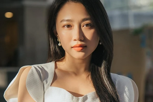 Huỳnh Hồng Loan: “Đạo diễn thấy tôi hiền quá không đóng được vai ác” | Báo Tri thức và Cuộc sống ...