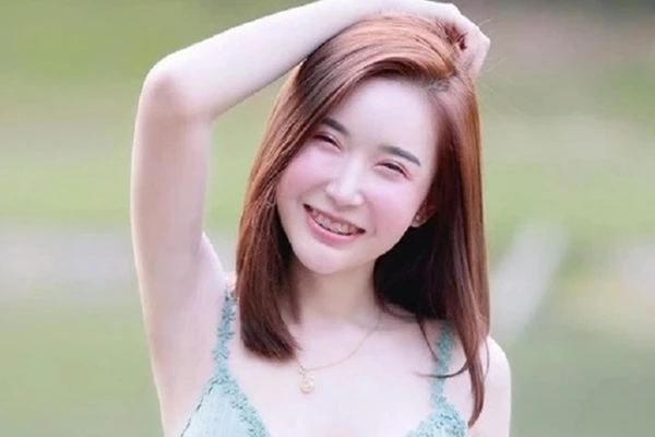 Người mẫu Thái Lan rao bán điện thoại cũ kèm ảnh, video gợi cảm | Báo ...