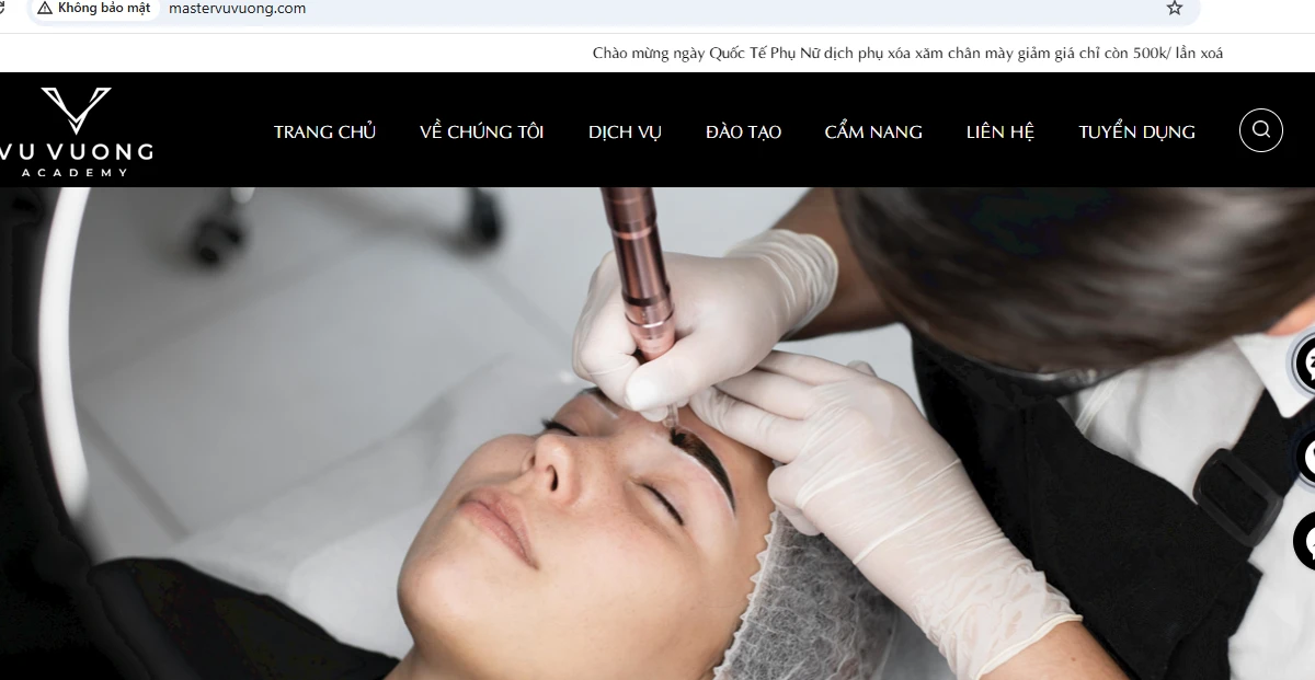 TP HCM: Xóa xăm gây tai biến cho khách… Master Vũ Vương bị “khui” nhiều sai phạm