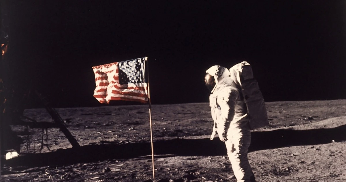 10 lý do để tin rằng Neil Armstrong chưa từng lên... mặt trăng | Báo ...
