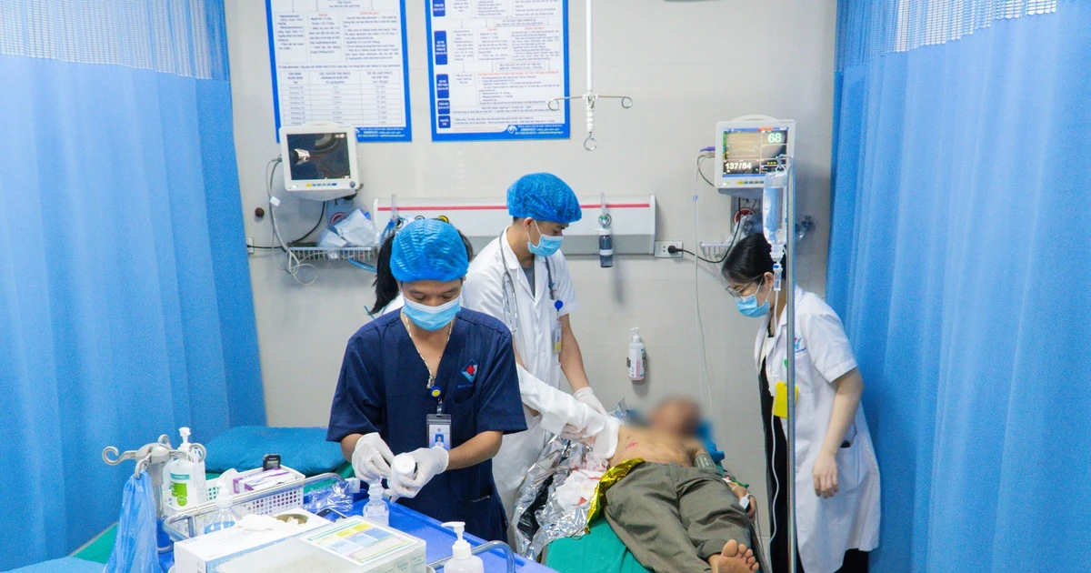 Lóc da vùng cánh tay do tai nạn máy bóc gỗ | Báo Tri thức và Cuộc sống ...