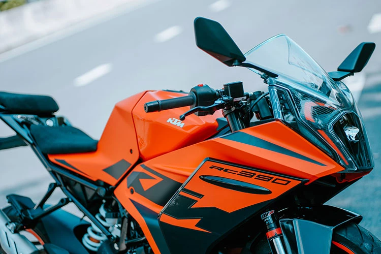 Chi tiết KTM RC 390 2022 tại Việt Nam, giá 209 triệu đồng | Báo Tri ...