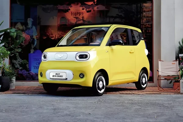 Chi tiết Hongguang MINIEV 215km Youth Edition 2024 chỉ 133 triệu đồng | Báo Tri thức và Cuộc ...