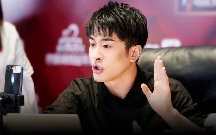 “Vua livestream” Trung Quốc ngã ngựa vì bê bối băng vệ sinh | Báo Tri ...