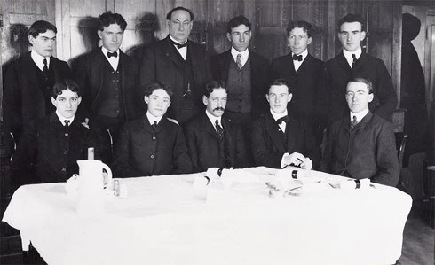 Kỳ lạ nhóm người tình nguyện ăn thức ăn nhiễm hàn the, formol suốt 5 ...