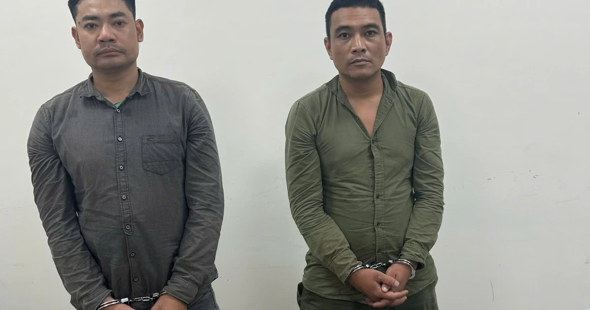 Bắt hai kẻ giả danh cảnh sát mang còng số 8 đi cướp tài sản | Báo Tri ...