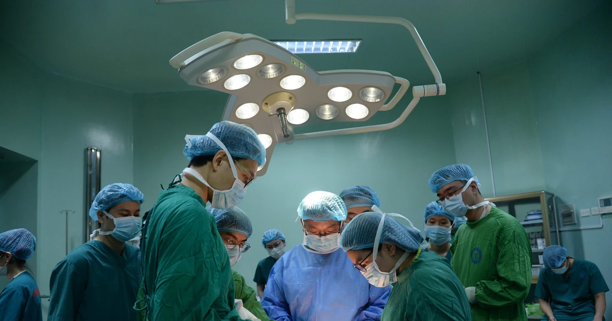 Ghép da, tạo hình cho người bệnh đái tháo đường bị hoại tử dương vật ...