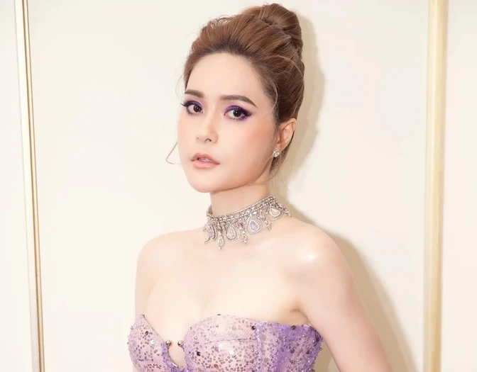 Đoàn Di Băng bức xúc vì bị "dạy cách tiêu tiền" | Báo Tri thức và Cuộc ...