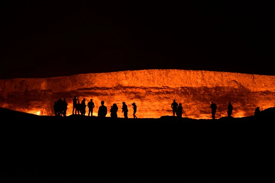 Bất ngờ nguyên nhân khiến “Cổng địa ngục” cháy suốt nửa thế kỷ | Báo Tri thức và Cuộc sống - TIN ...
