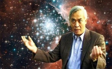 El profesor Trinh Xuan Thuan, el hombre que encuentra el universo en un grano de arena