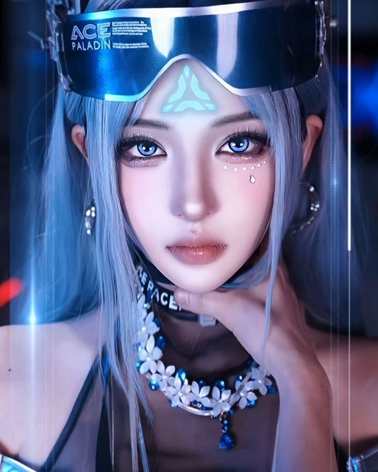 Cosplayer femenina causa revuelo con su habilidad para "equilibrar ...