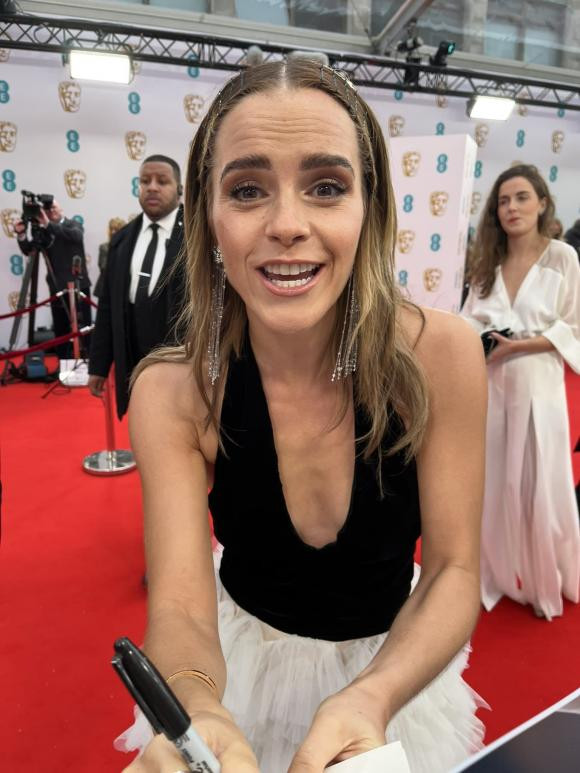 Emma Watson khiến nhiều người 'ngã ngửa' vì nhan sắc thật | Báo Tri thức và Cuộc sống - TIN TỨC ...