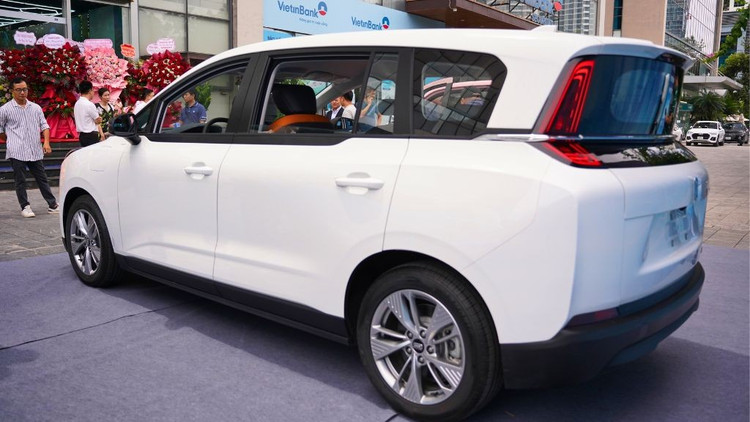 Cận cảnh Bestune NAT: MPV điện Trung Quốc giá 550 triệu