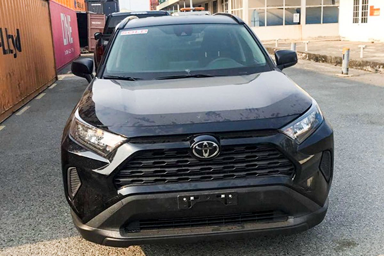 "Đập thùng" Toyota RAV4 2020 hơn 2 tỷ, đầu tiên về Việt Nam | Báo Tri ...
