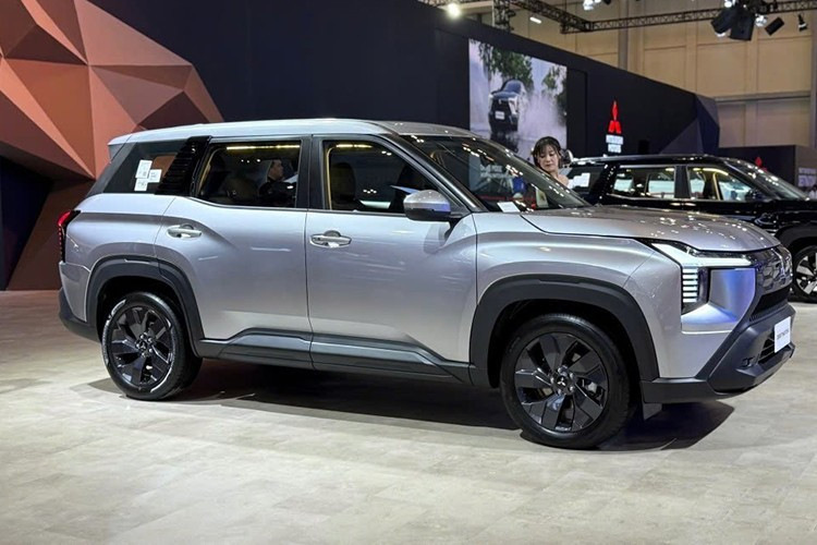 The 2025 Mitsubishi Destinator is incredibly fuel-hungry; will it be a ...