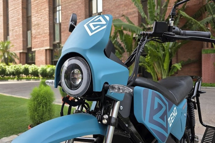 Zeno Emara 2025 - Xe máy điện pin "trâu" giá chỉ 36 triệu