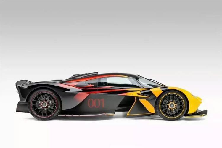 Aston Martin Valkyrie super chère, super technologie