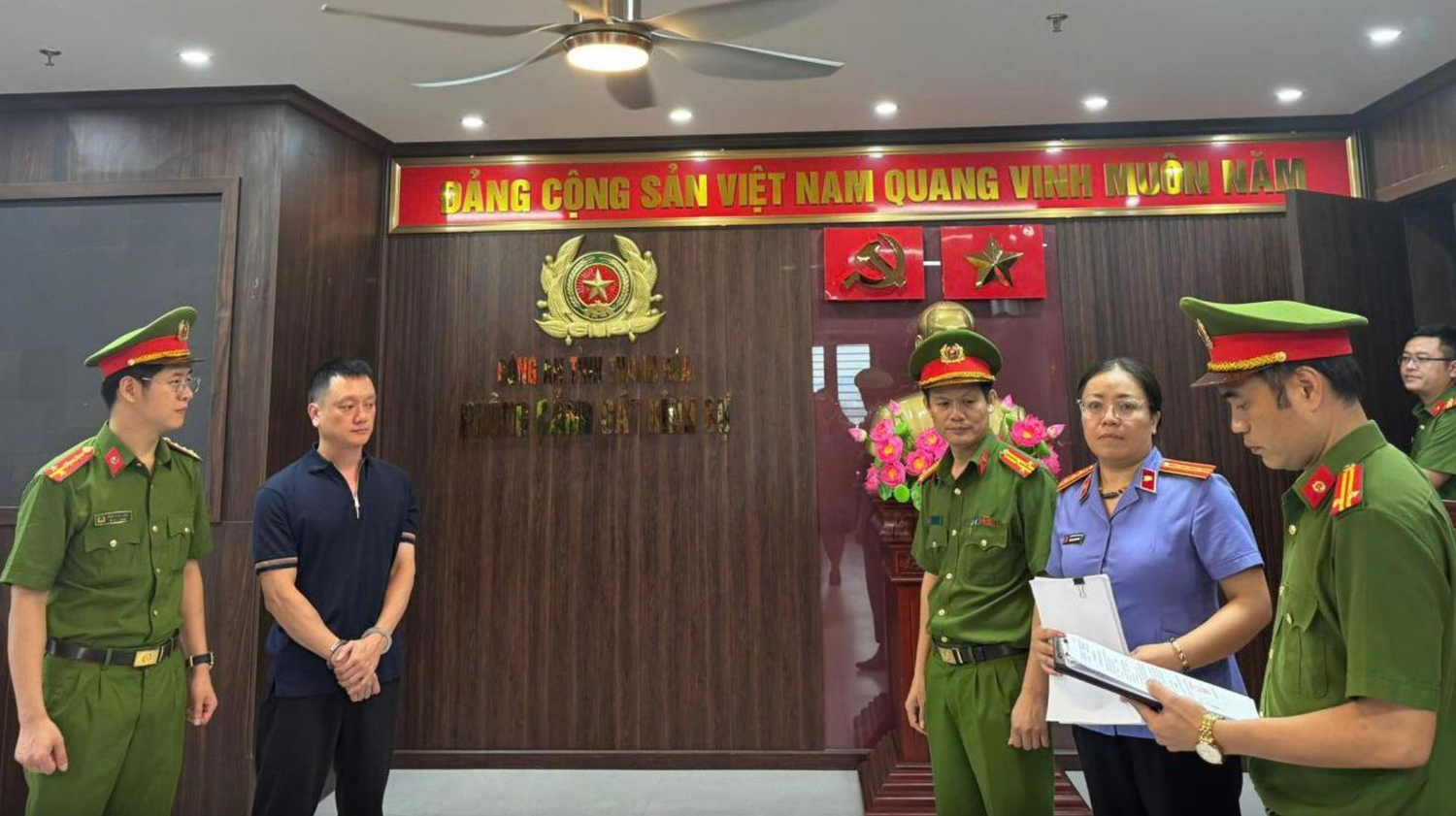 Trùm giang hồ Vi 'ngộ’ bị tuyên 6 tháng tù | Báo Tri thức và Cuộc sống ...