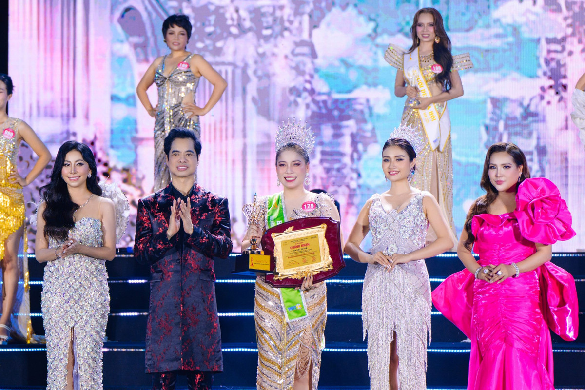 Nguyễn Thị Hằng Nga xuất sắc đạt danh hiệu Hoa hậu Trí tuệ | Báo Tri thức và Cuộc sống - TIN TỨC ...